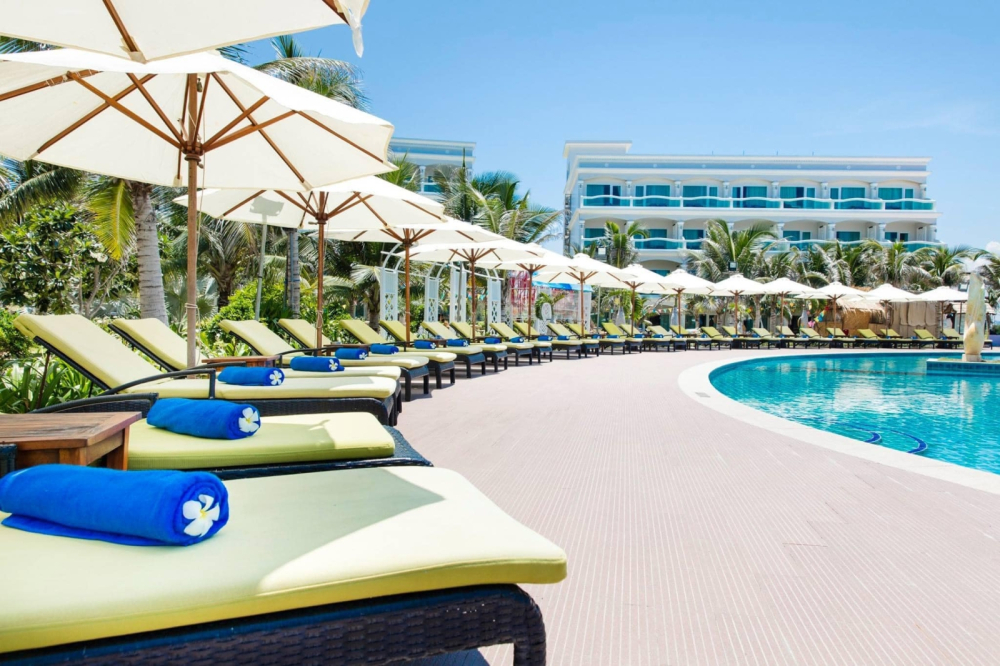Đặt Phòng The Sailing Bay Beach Resort Mũi Né - Thế Kỷ Mới Travel